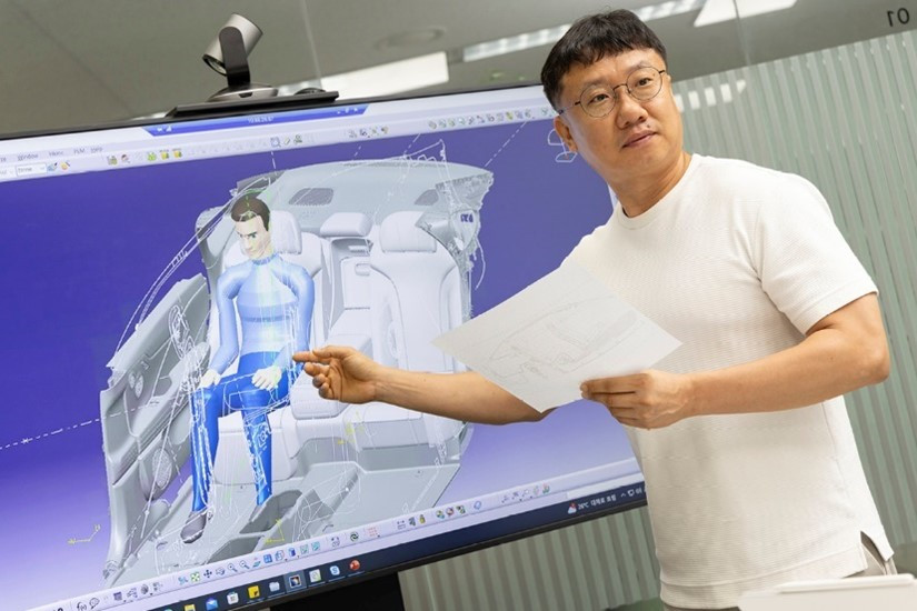 WHAT A LONGER WHEELBASE MEANS FOR THE REDESIGNED GENESIS ELECTRIFIED G80