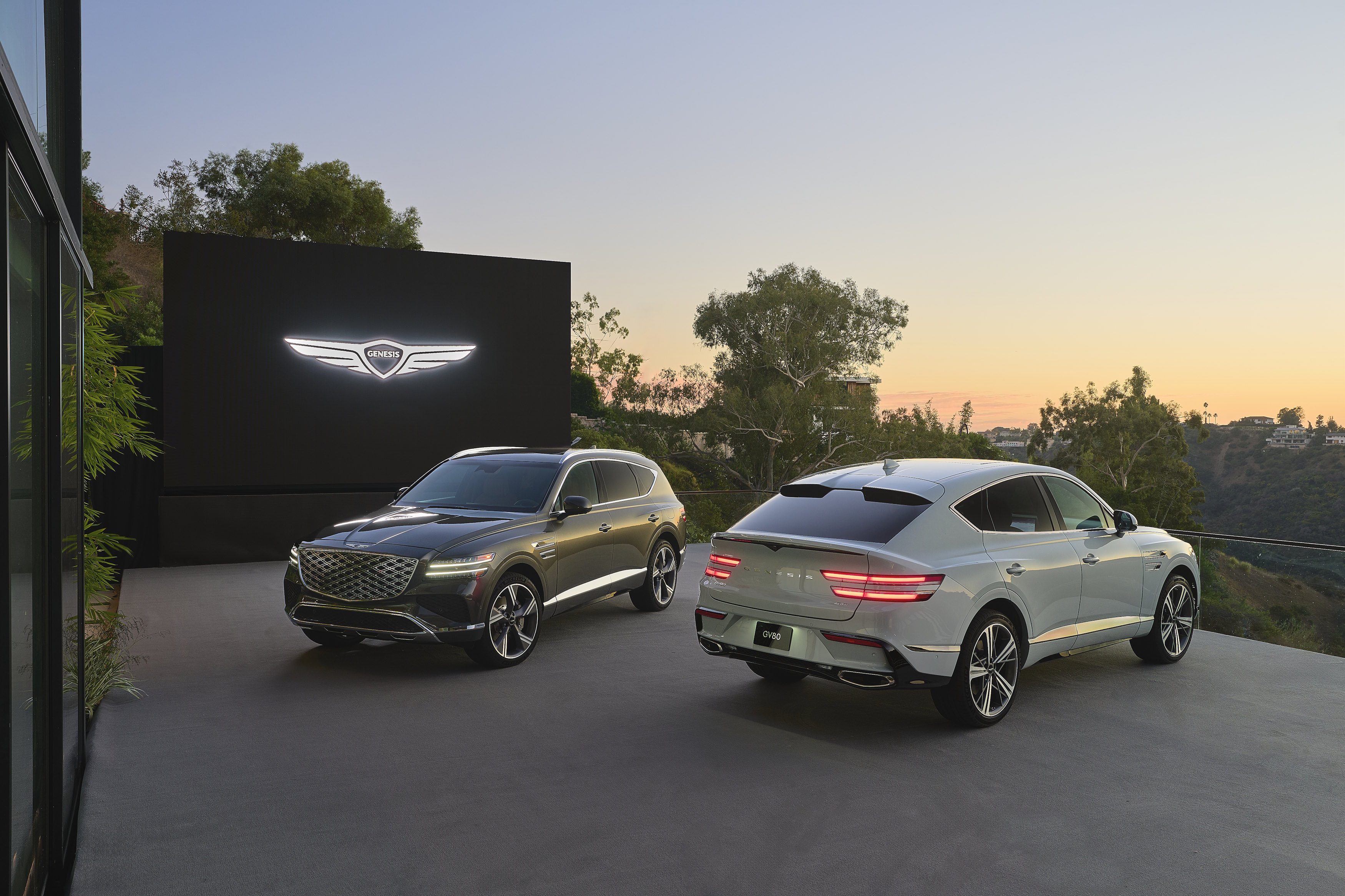 2025 GENESIS GV80 AND GV80 COUPE NAMED AMONG CARS.COM’S BEST CARS FOR ...
