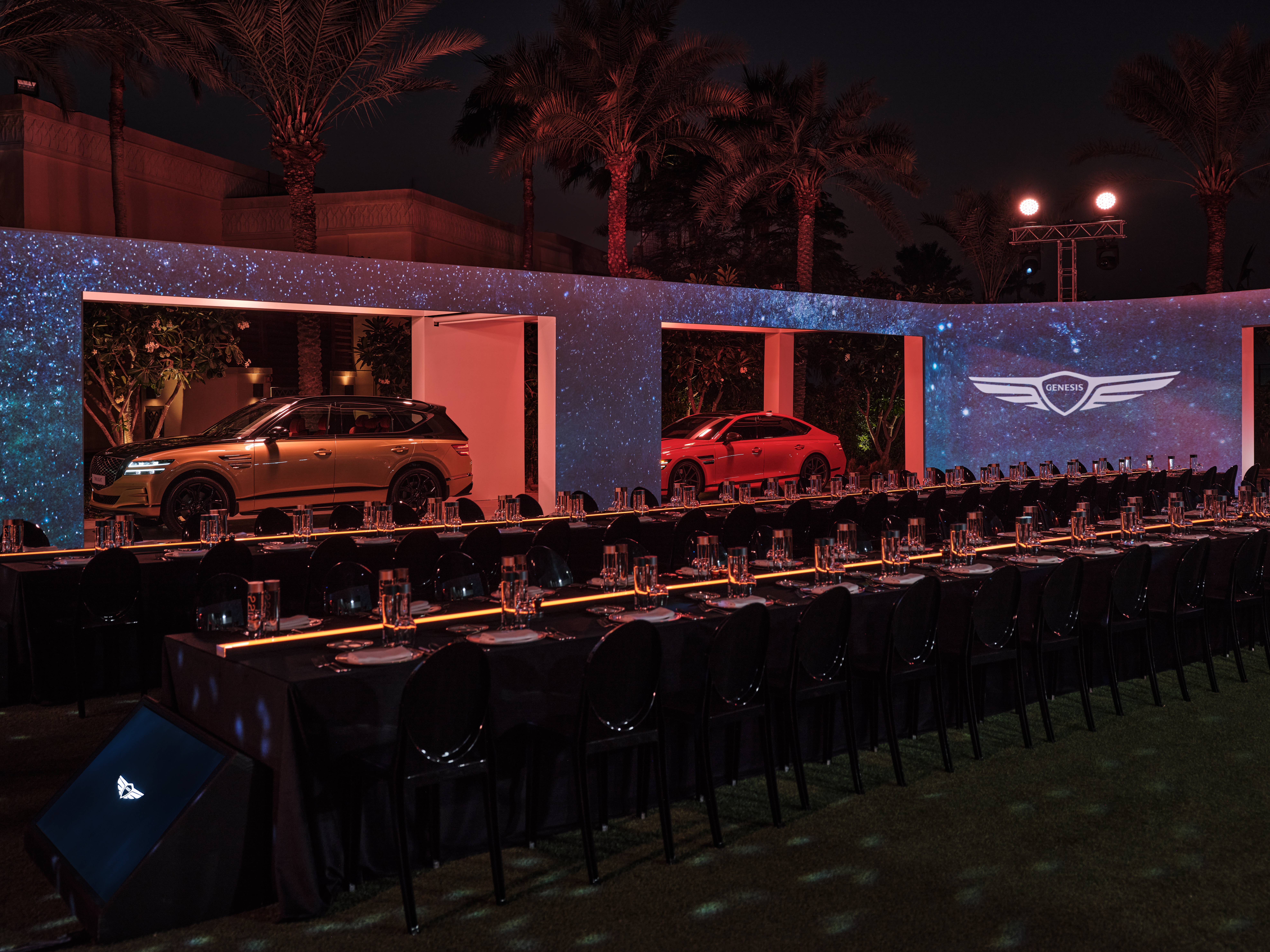 GENESIS LIGHTS UP DUBAI STAGE WITH VISION FOR PERSONALIZATION AND ...