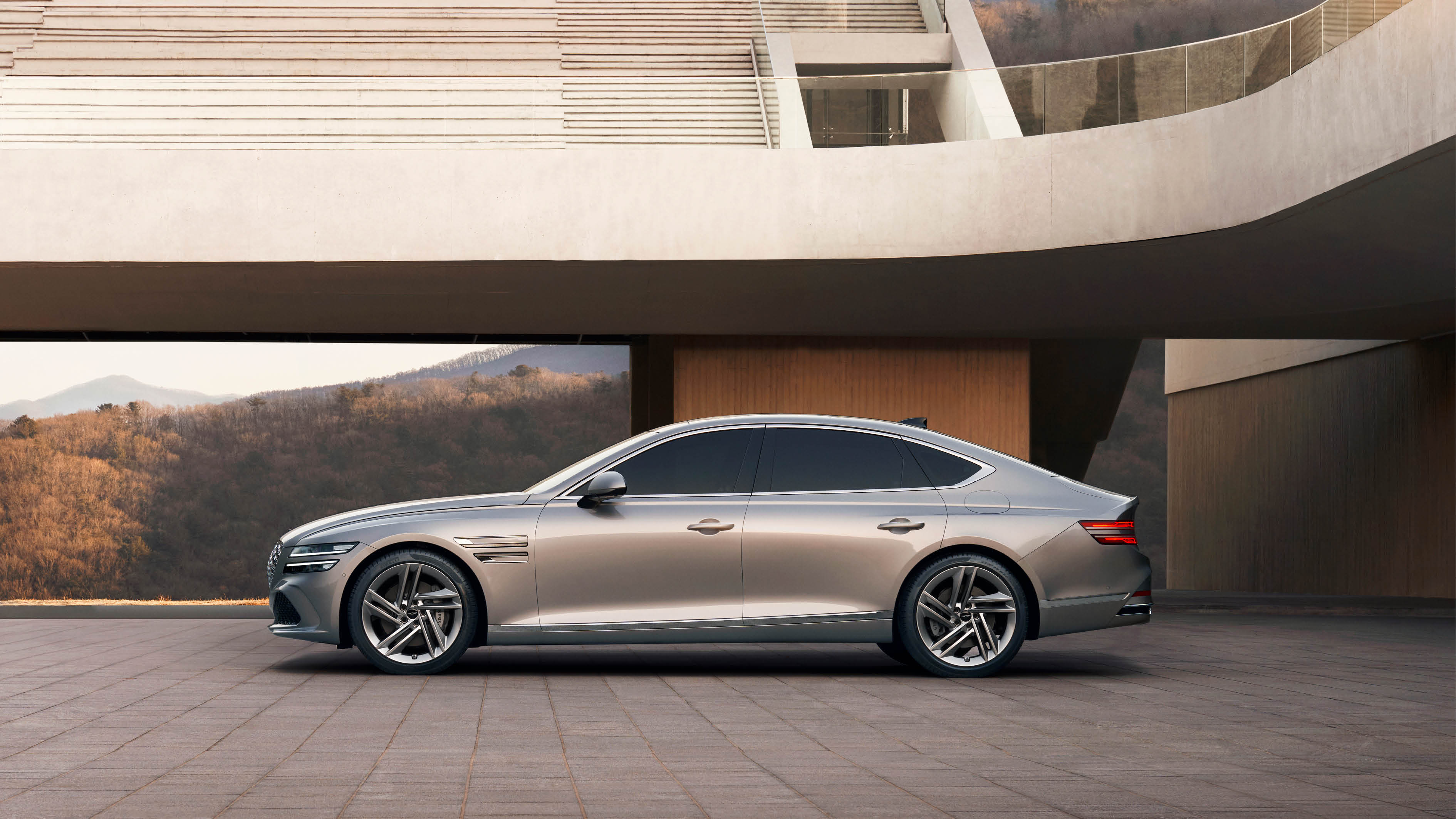 GENESIS LAUNCHES NEWLY DESIGNED G80 IN KOREA