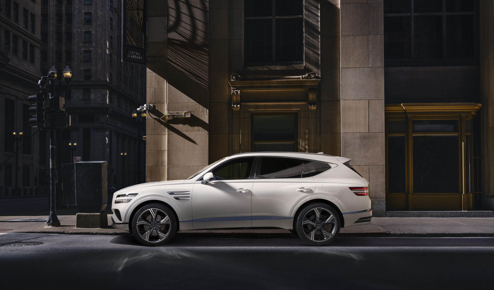 UNLOCKING ADVANCED SUSPENSION WITH GENESIS ‘PREVIEW ECS’