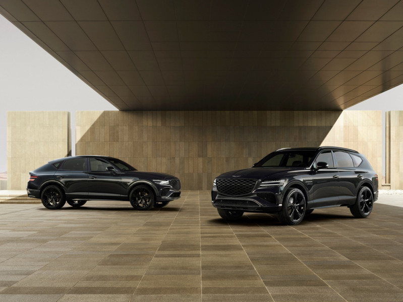 GENESIS UNVEILS GV80 BLACK AND GV80 COUPE BLACK