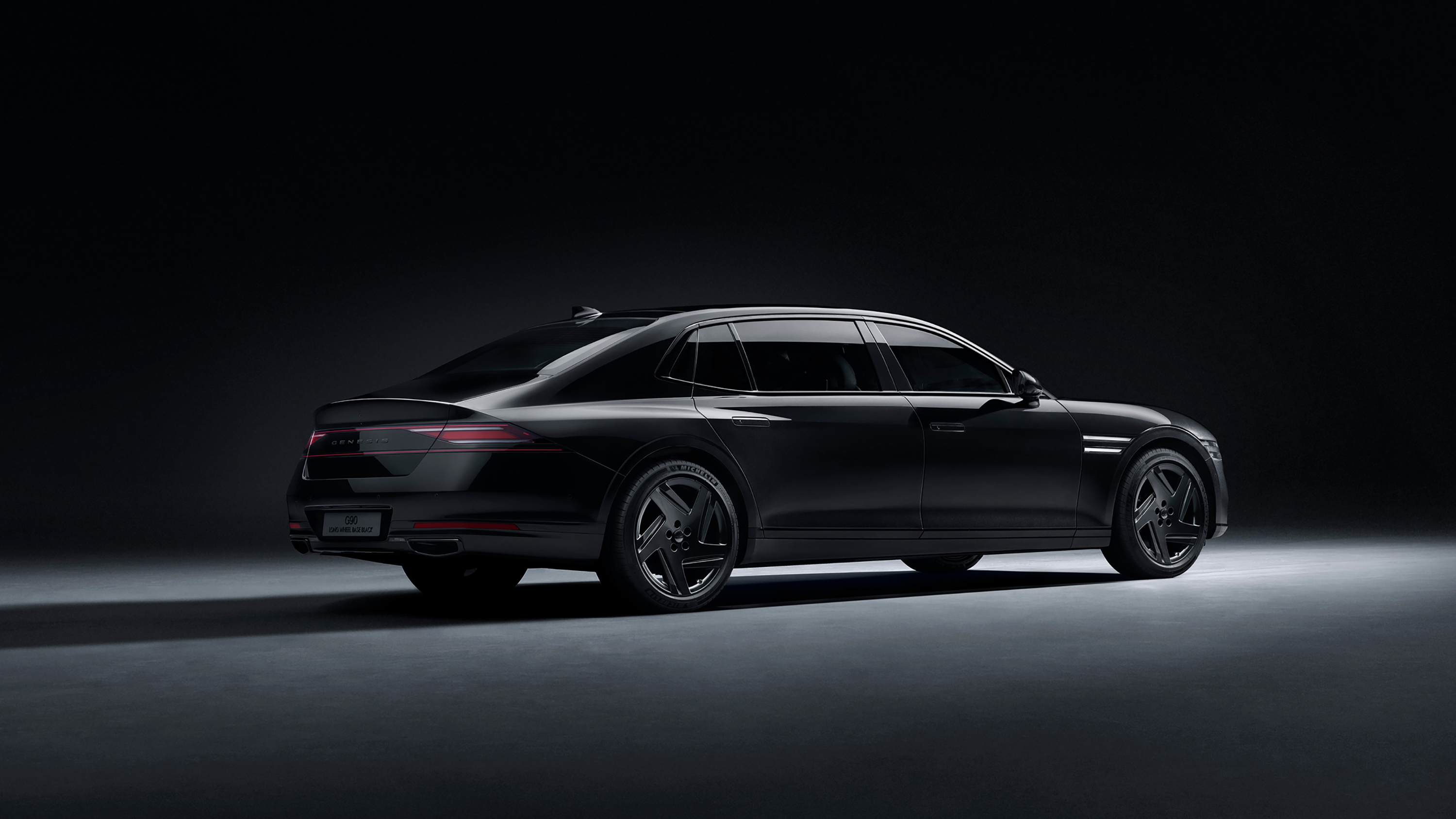 GENESIS G90 LONG WHEEL BASE BLACK DEBUTS IN KOREA