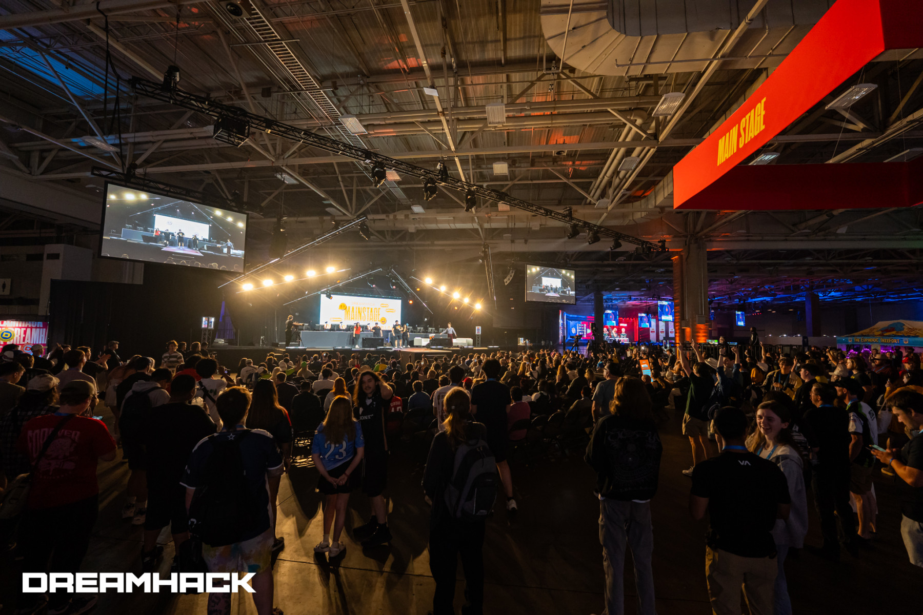 DreamHack Dallas Takes Over Texas with Over 1 Million Square Feet of ...
