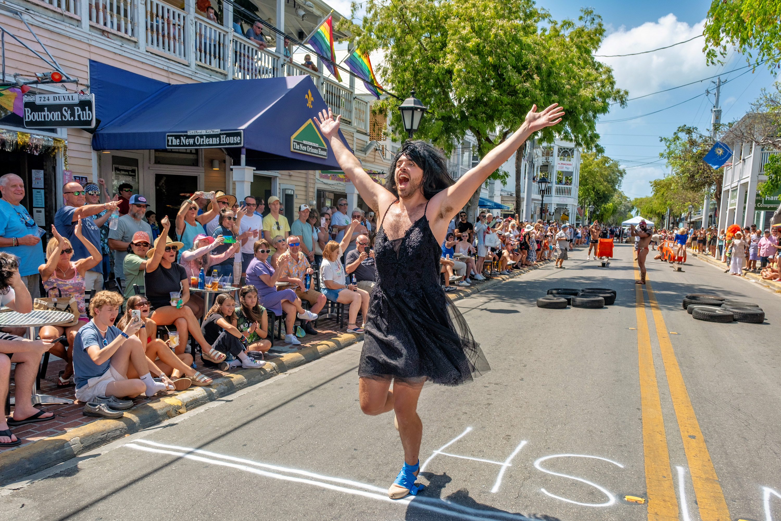 Female Impersonators Compete in Offbeat Key West ‘Drag Race’
