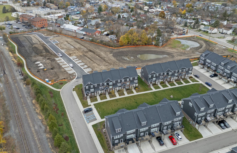 Pulte Homes Grand Opens Second Phase of Townes at Mill Street North
