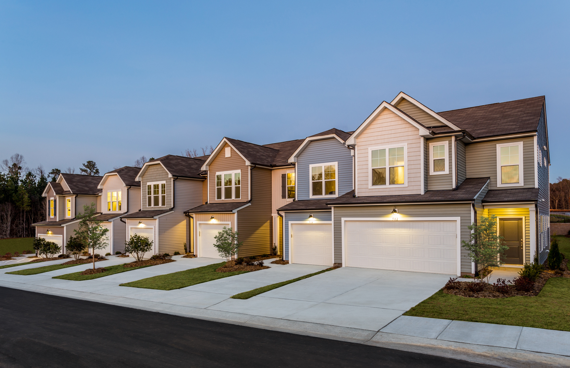 Pulte Homes Debuts New Model Homes and Sales Center at Mackay Pointe
