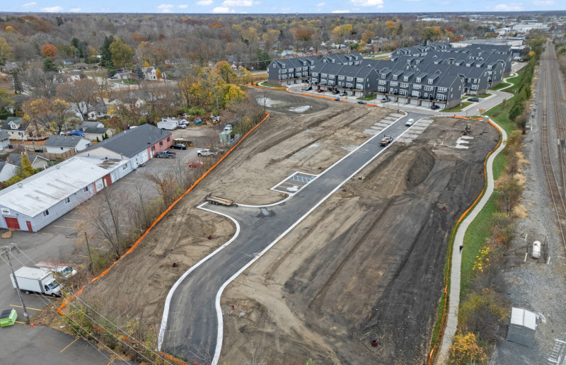 Pulte Homes Grand Opens Second Phase of Townes at Mill Street North