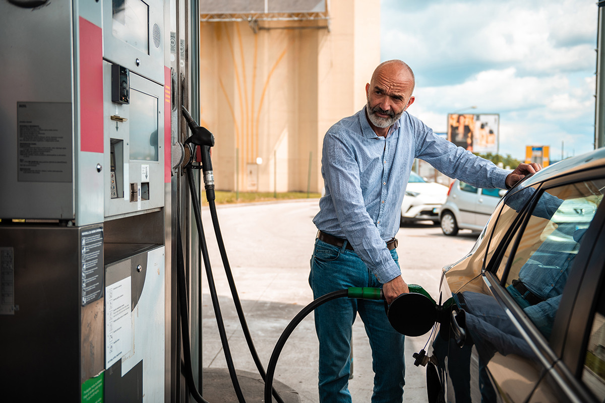 AAA: Michigan Gas Prices Drop to Lowest Since April