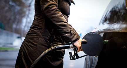 Michigan Gas Prices Continue to Fall