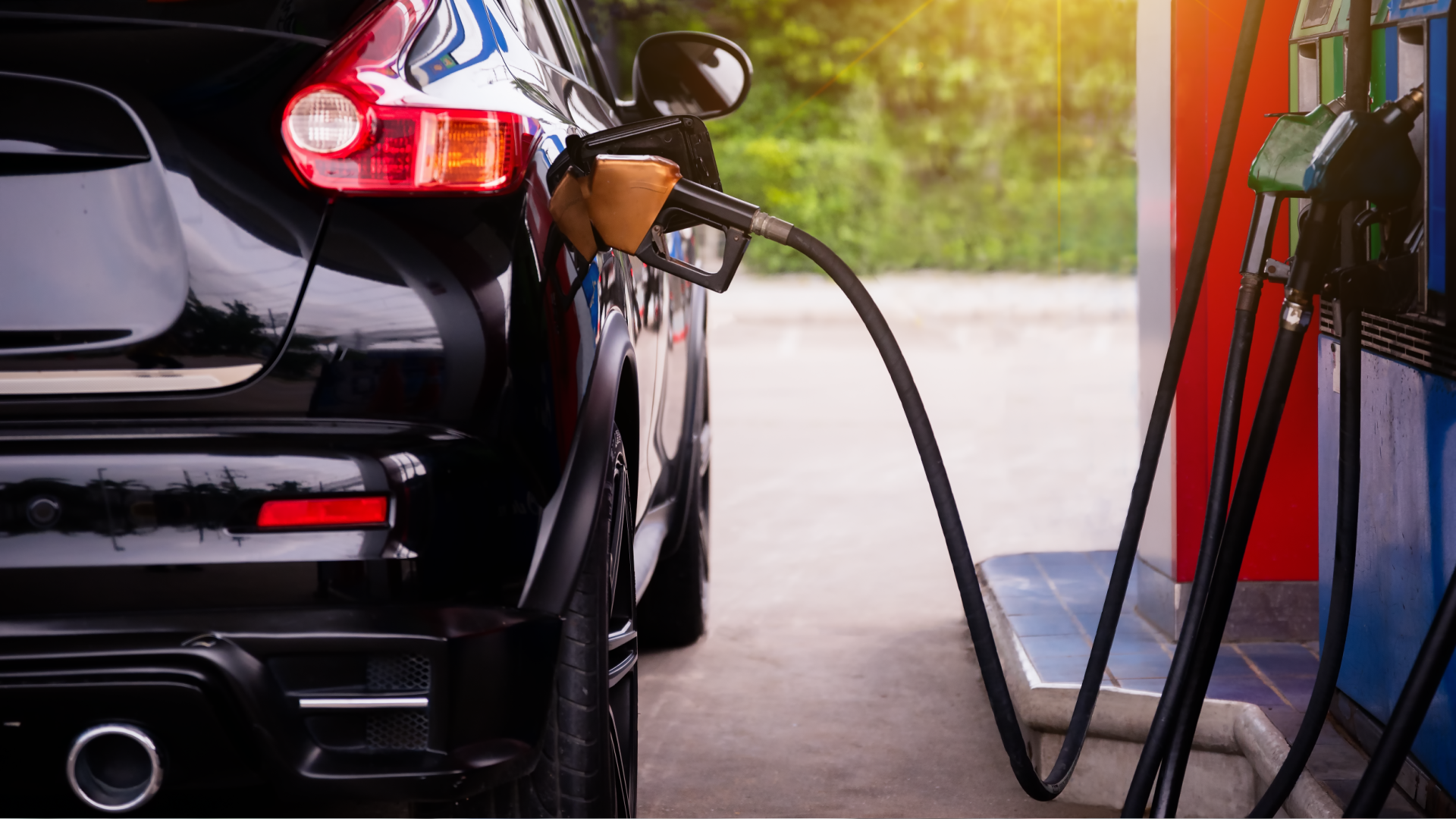 Michigan Gas Prices Rise Ahead of Thanksgiving