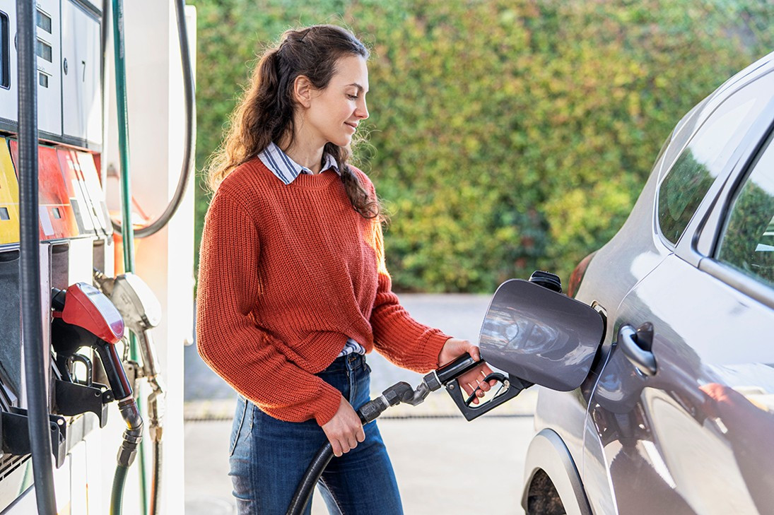 Michigan Gas Prices Drop 9 Cents