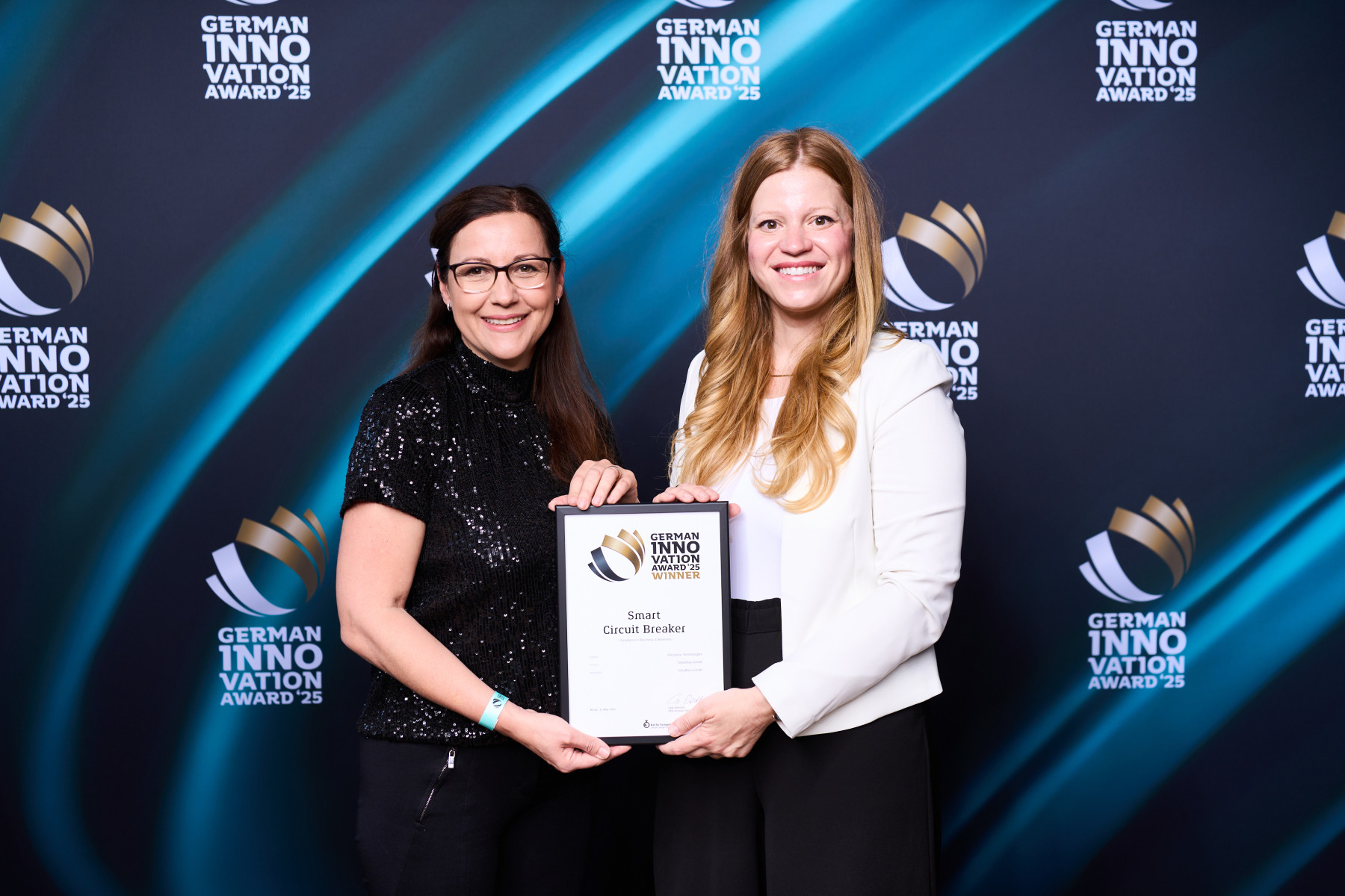 Schaltbau wins 2025 German Innovation Award for intelligent contactor ...