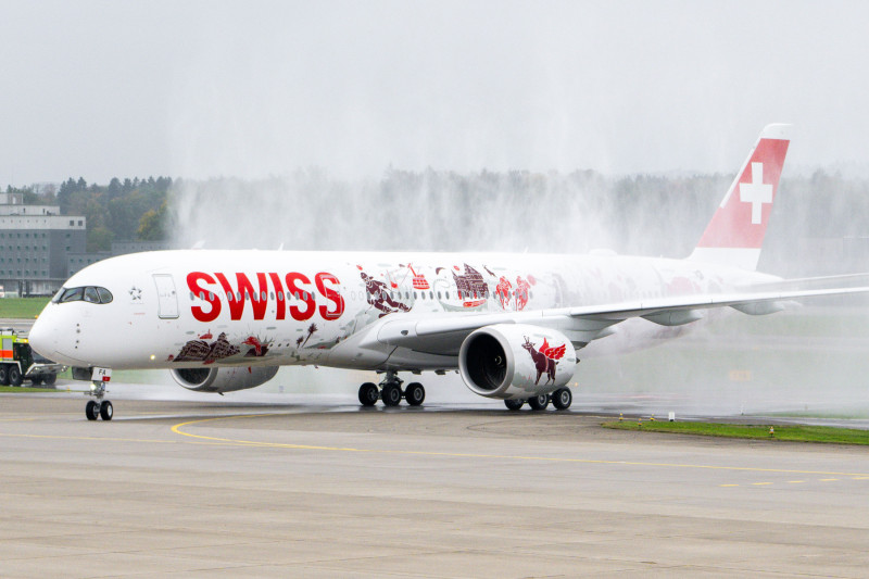 SWISS’s first Airbus A350 arrives in its new Zurich home