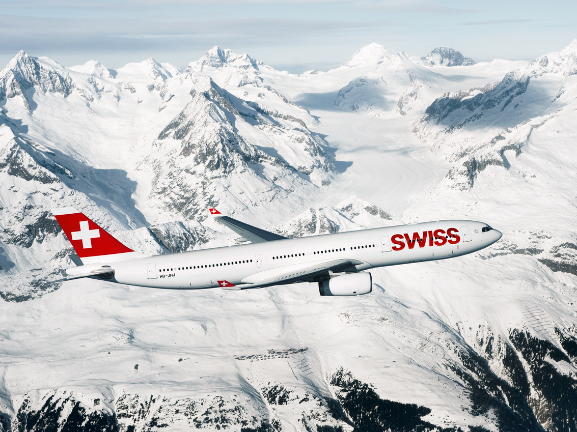 SWISS raises holiday season punctuality despite wind and snow