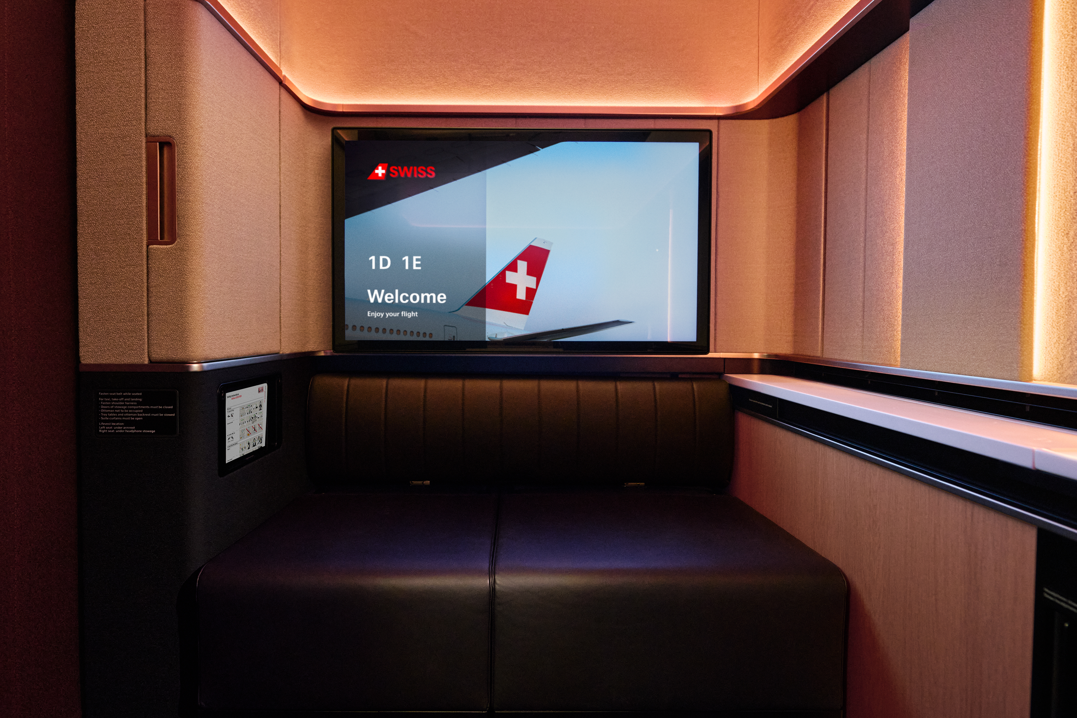 SWISS presents new First and Business Class seats and announces first ...