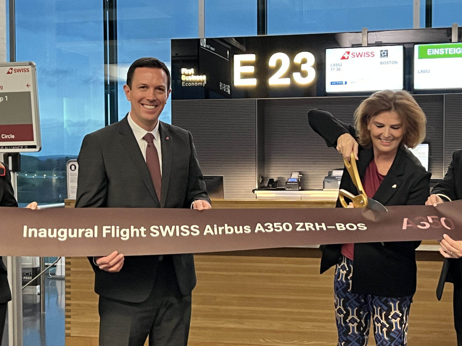 SWISS-A350 hebt ab nach Boston – erstmals mit voller «SWISS Senses ...