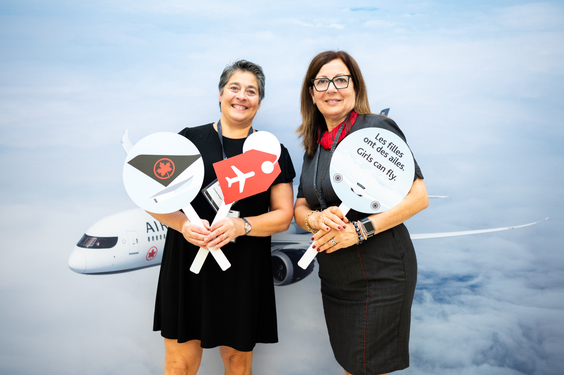 De jeunes femmes découvrent le secteur mondial de l’aviation à Air Canada
