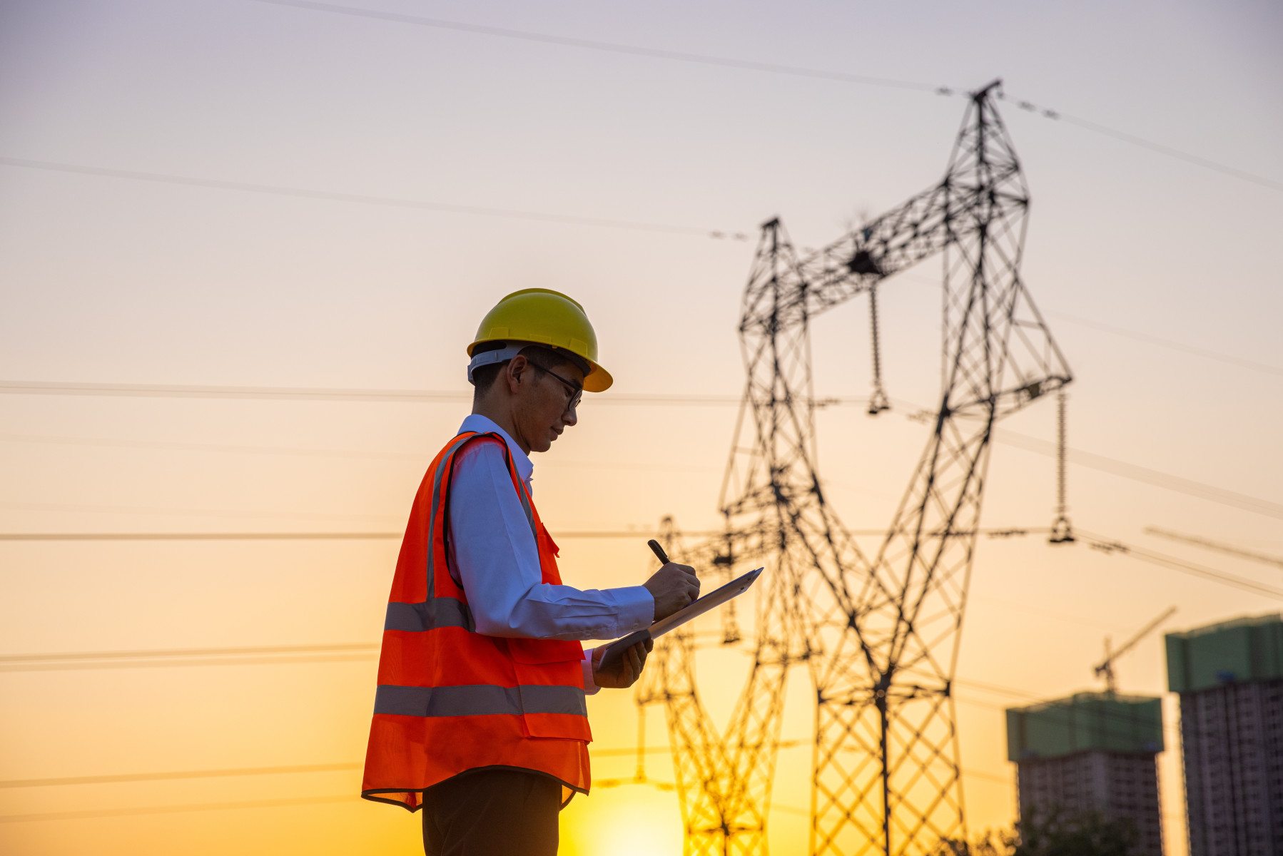 Nokia and OneLayer partner to accelerate secure private 5G/LTE adoption for utilities