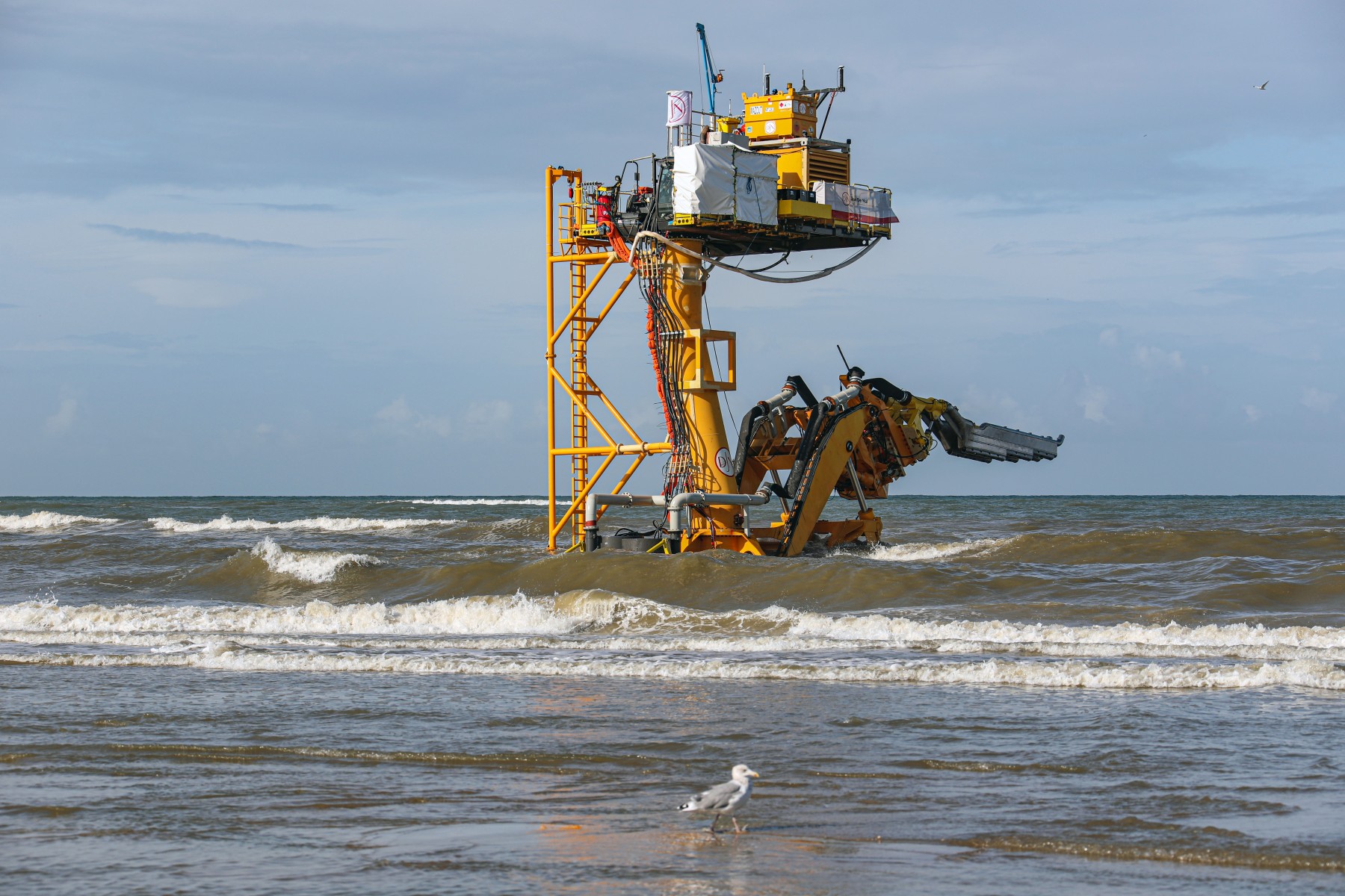 Sunfish successfully reburies export cable Eneco Luchterduinen Wind Farm