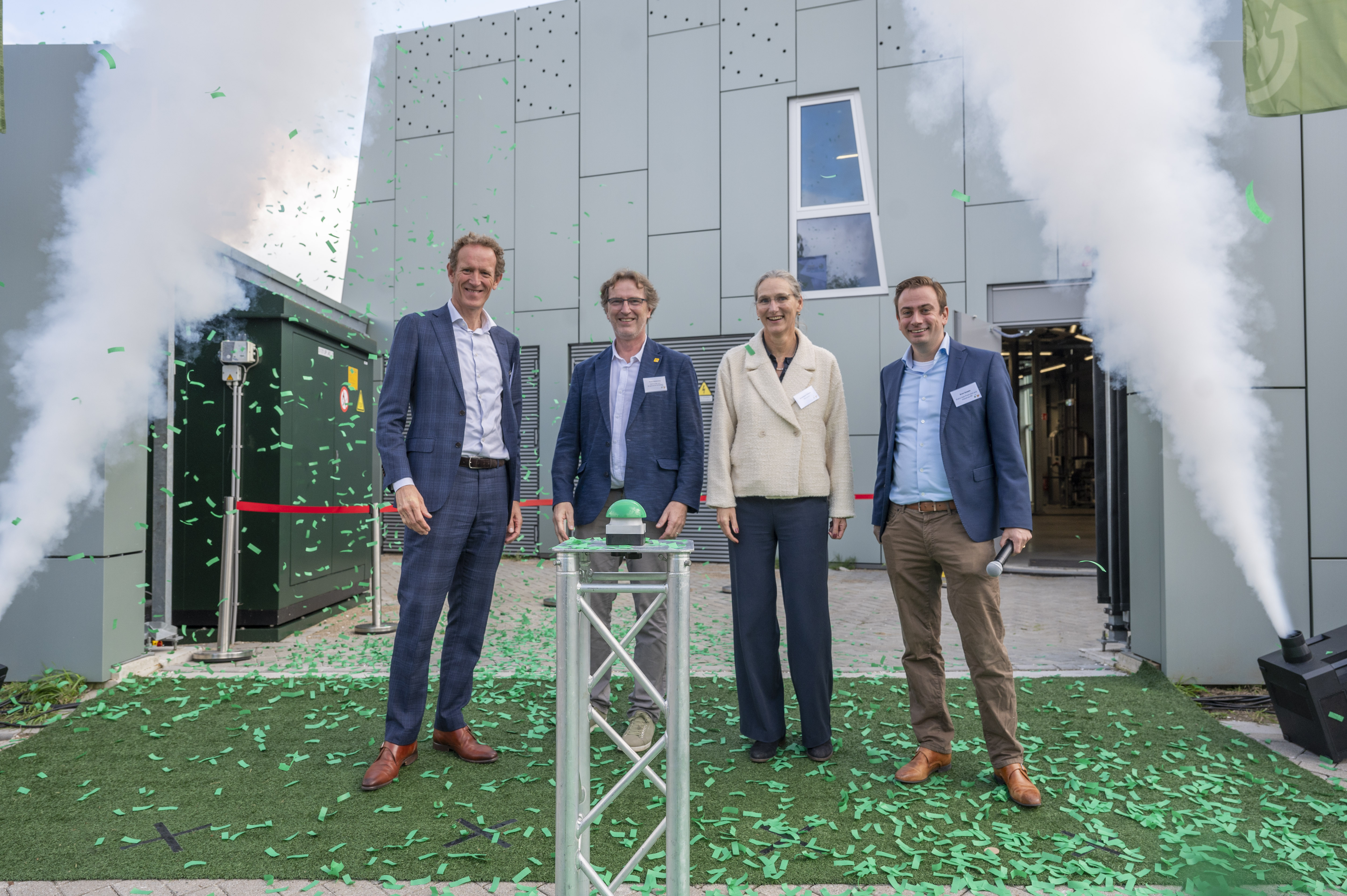 Warmtestation Groenoord officieel geopend: bijna 1.300 woningen ...
