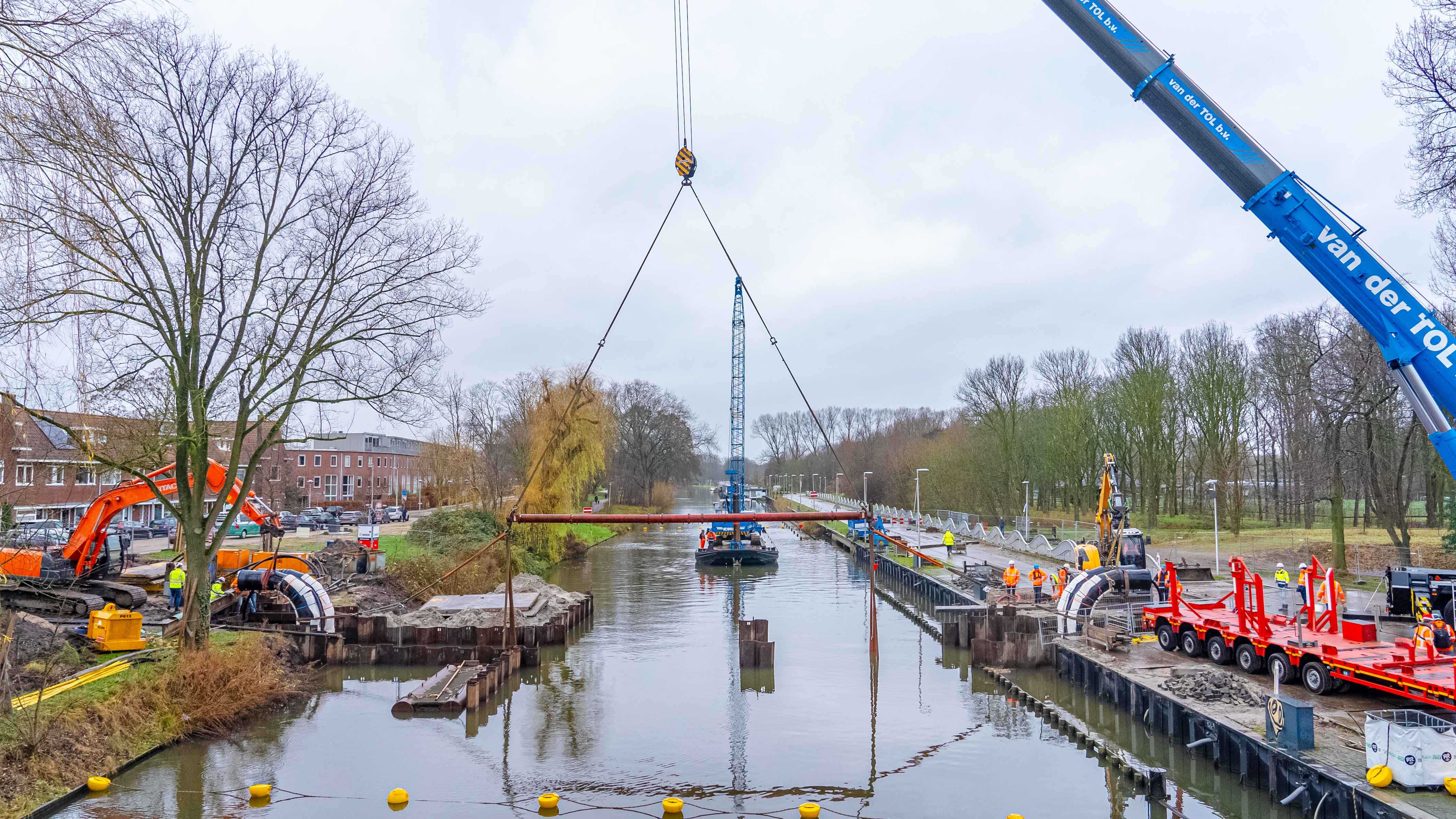 Eneco runs heat pipeline across River Vecht in Utrecht’s city centre