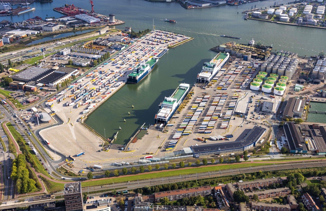 Shore power from Rotterdam Shore Power for DFDS terminal in Vlaardingen
