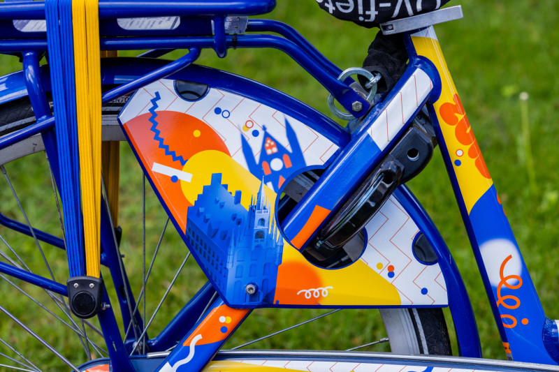 NS introduceert Zuid-Hollandse OV-feestfiets