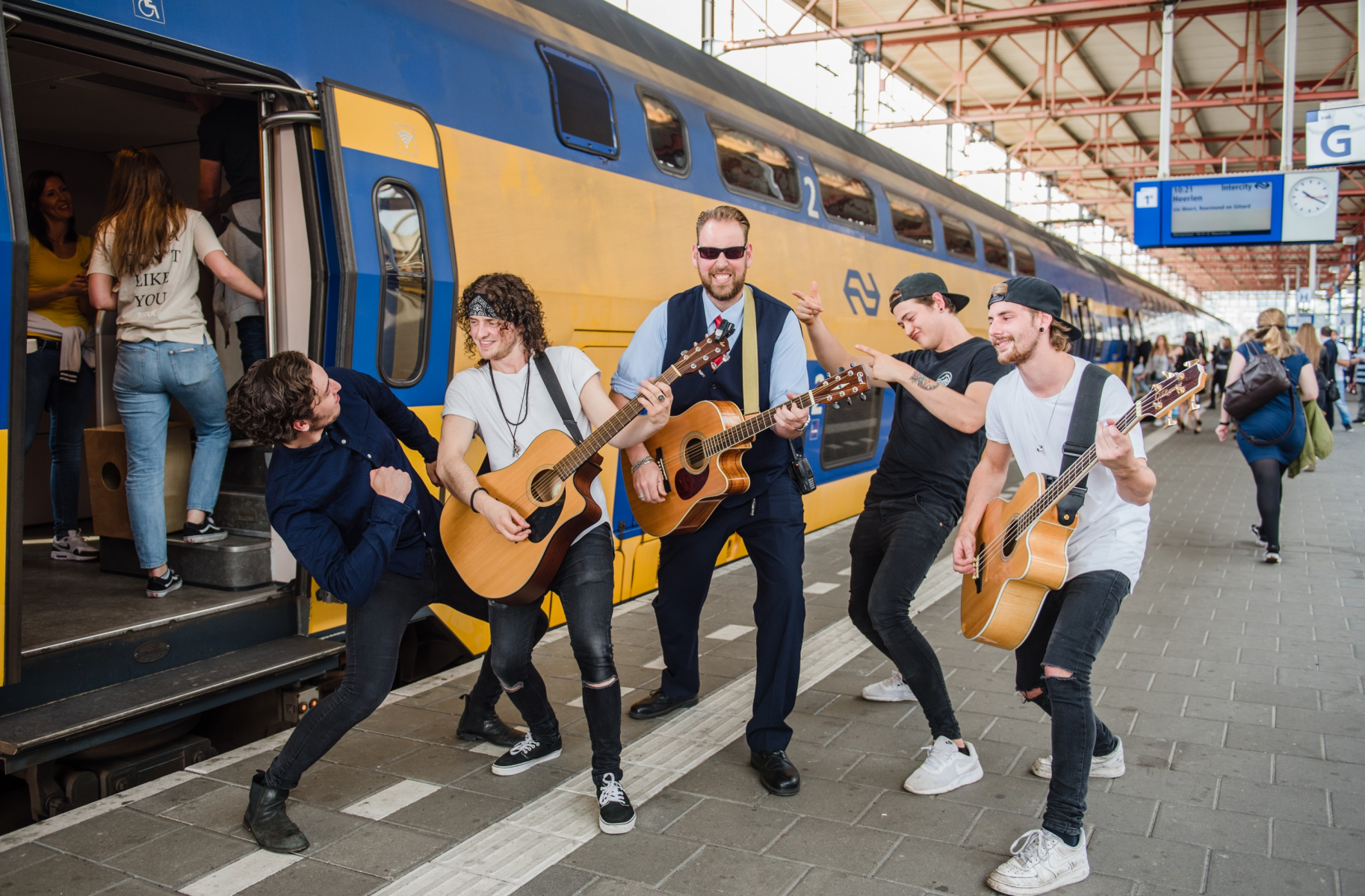 Kijk mee in de Pinkpop Express!