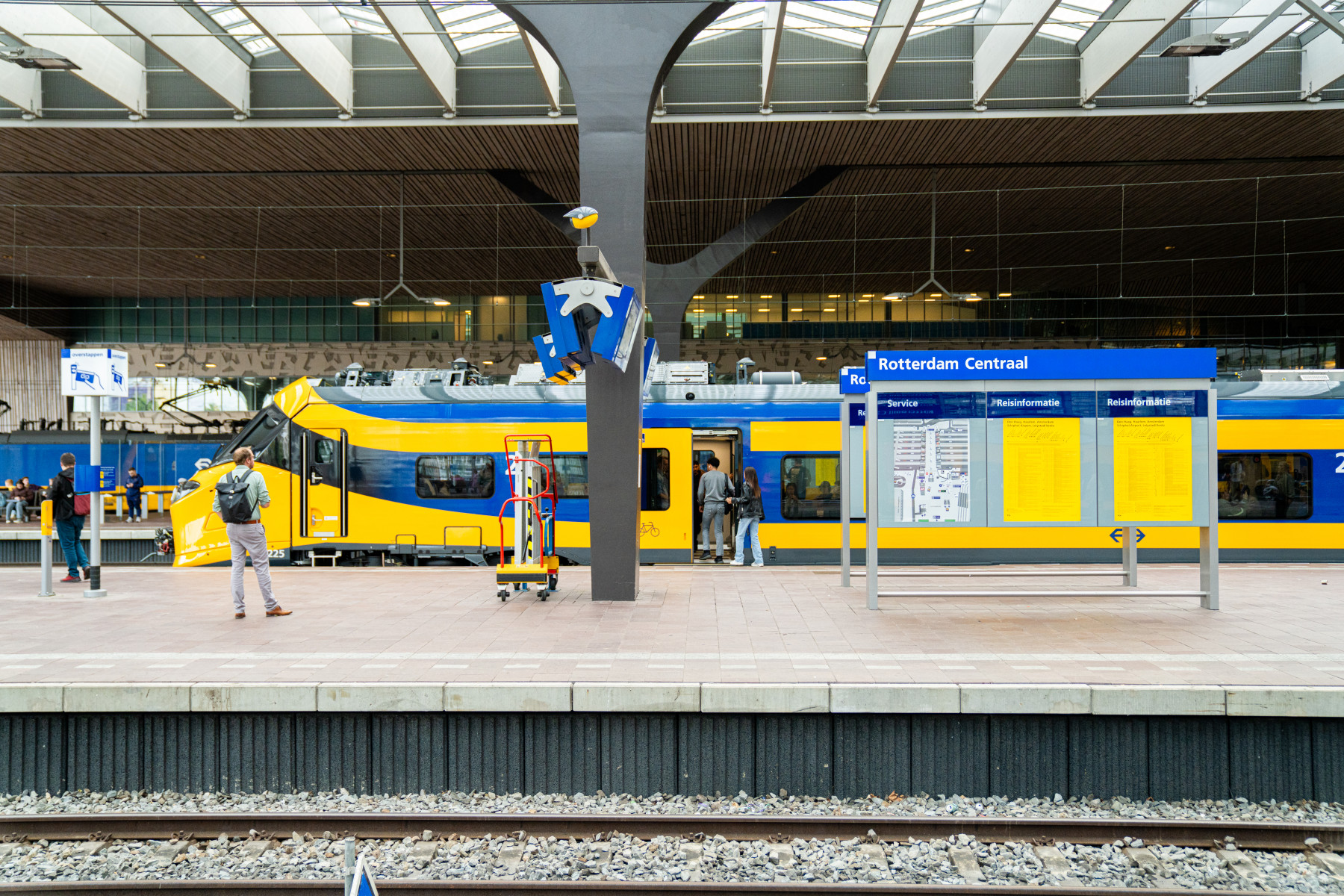 NS past dienstregeling van HSL-treinen aan