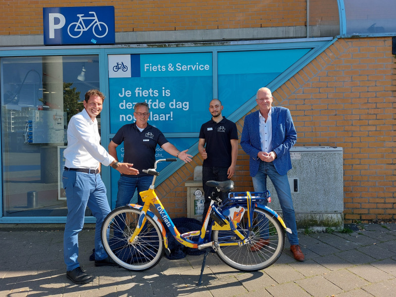 Groningse OV-fiets met zeehonden en Martinitoren