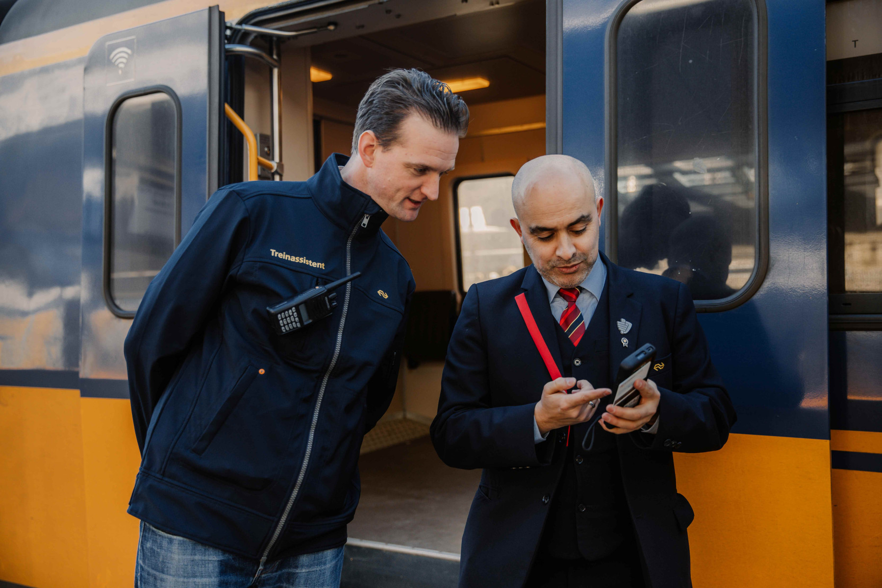 NS Jaarcijfers 2023: een jaar met twee gezichten NS Jaarcijfers 2023: een jaar met twee gezichten