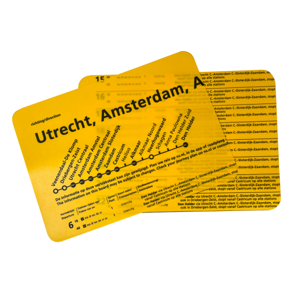 Slingers en sieraden in NS Upcycle Shop Utrecht