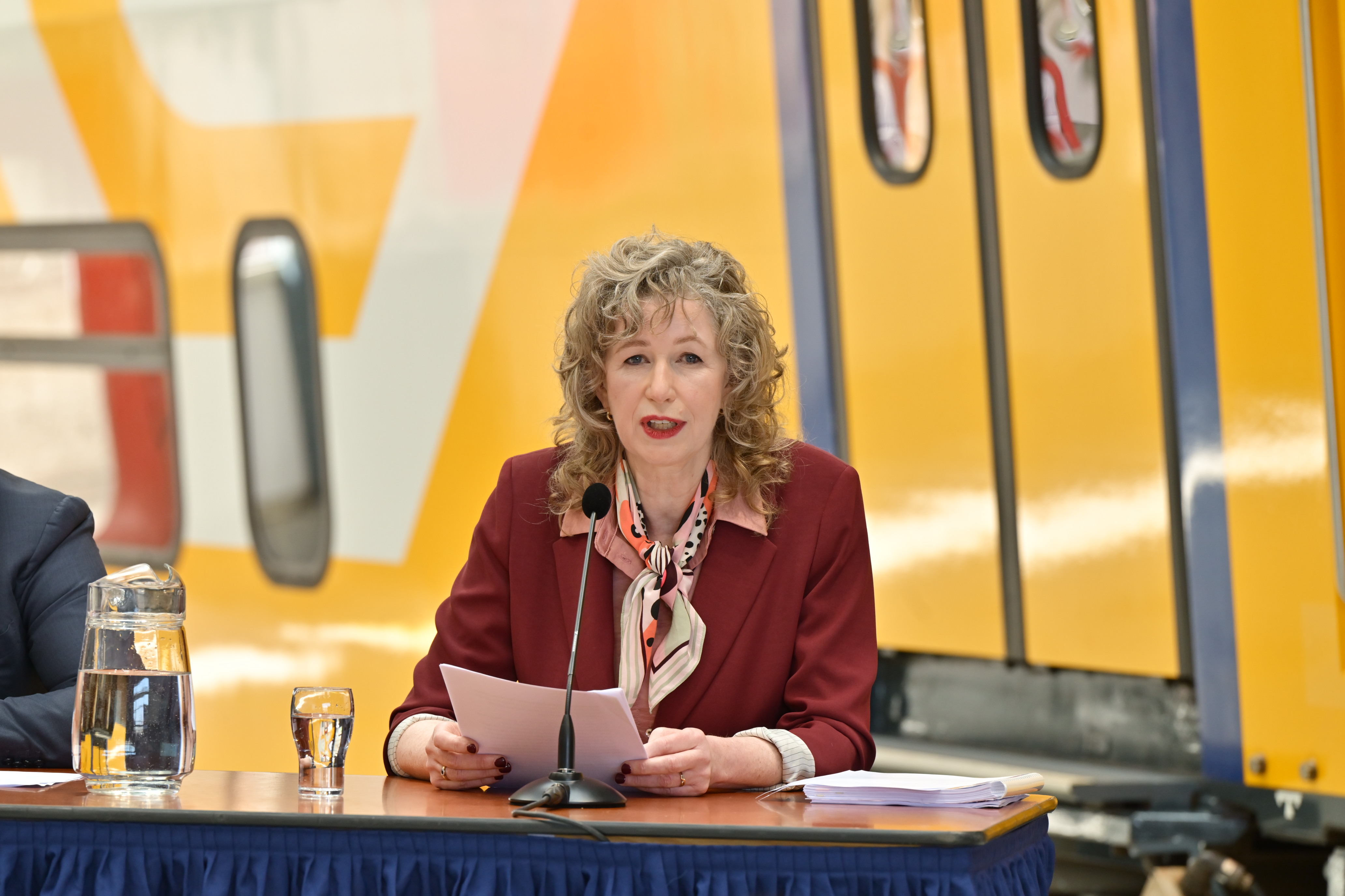 NS jaarcijfers 2025: reiziger vaker op tijd, financiën verbeterd