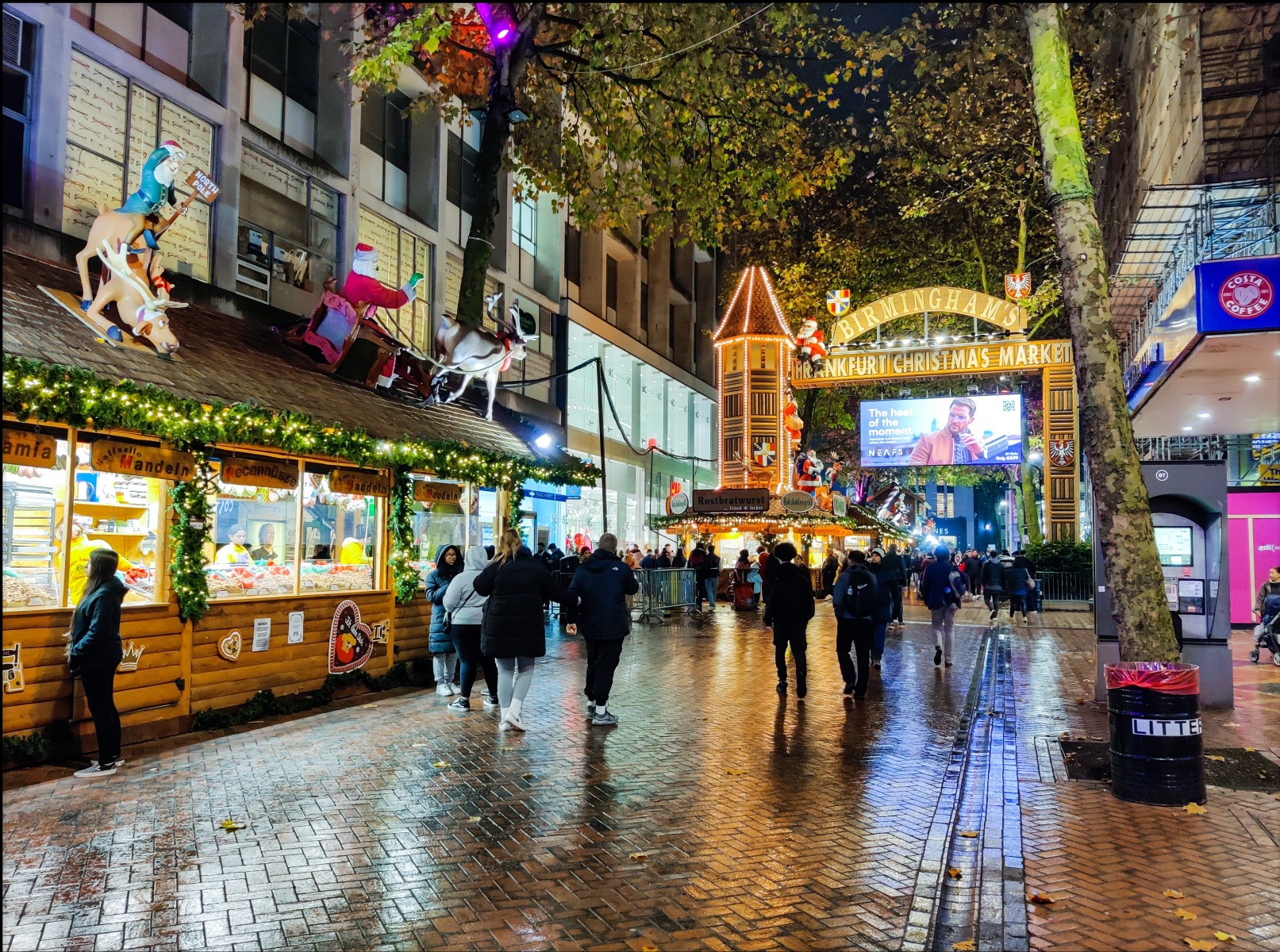 EE DELIVERS CONNECTIVITY BOOST FOR FESTIVE SHOPPING