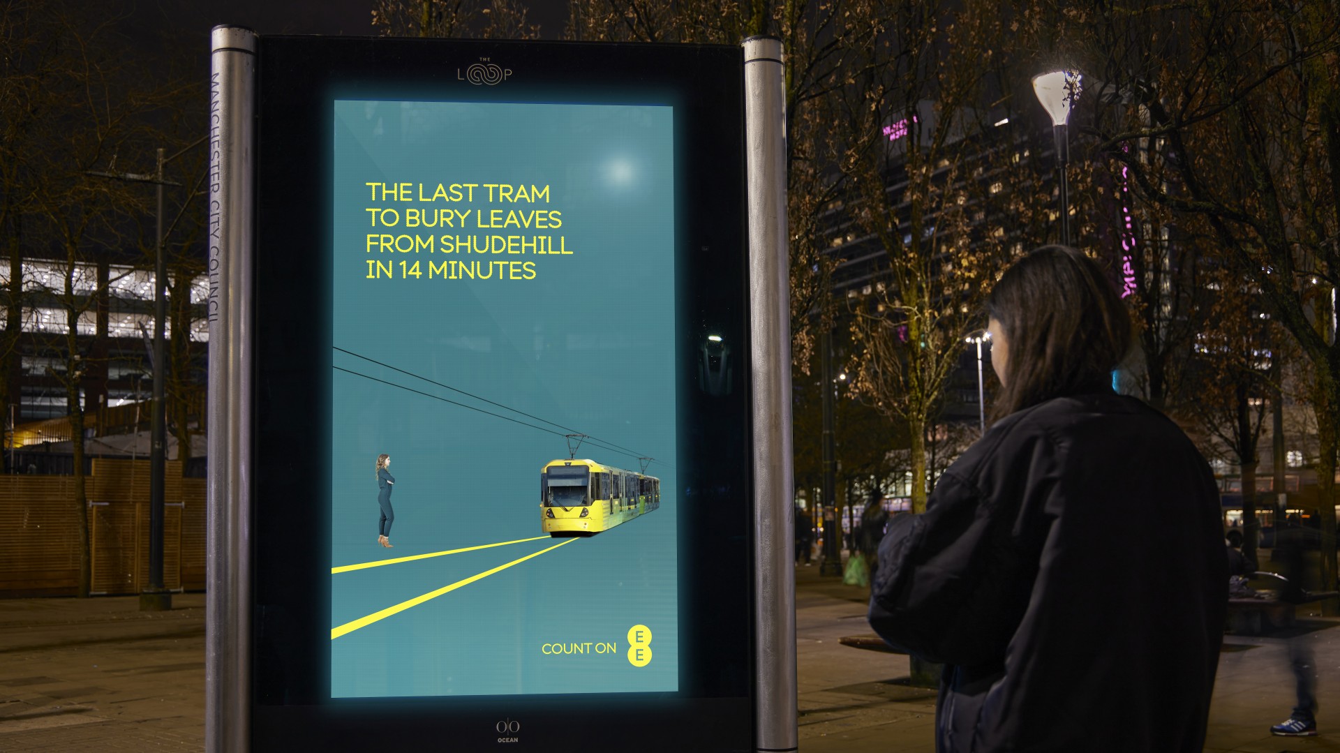 MANCHESTER CITY CENTRE LIT UP AT NIGHT BY EE’S SMART BILLBOARDS ...