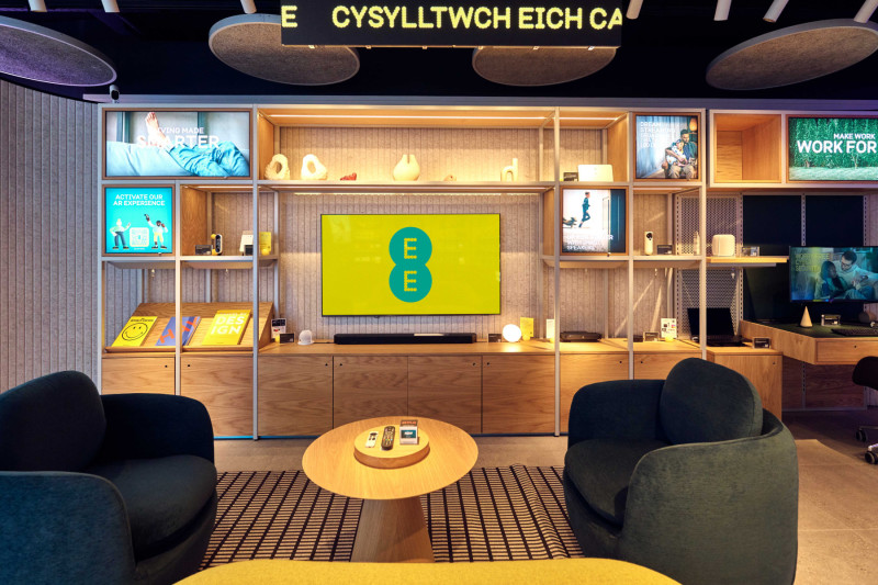 EE LAUNCHES FIRST-OF-ITS-KIND EXPERIENCE STORE IN CARDIFF INVITING ...