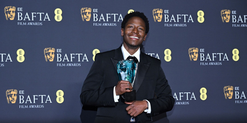 British Public Crowns David Jonsson Winner of the EE Rising Star Award ...