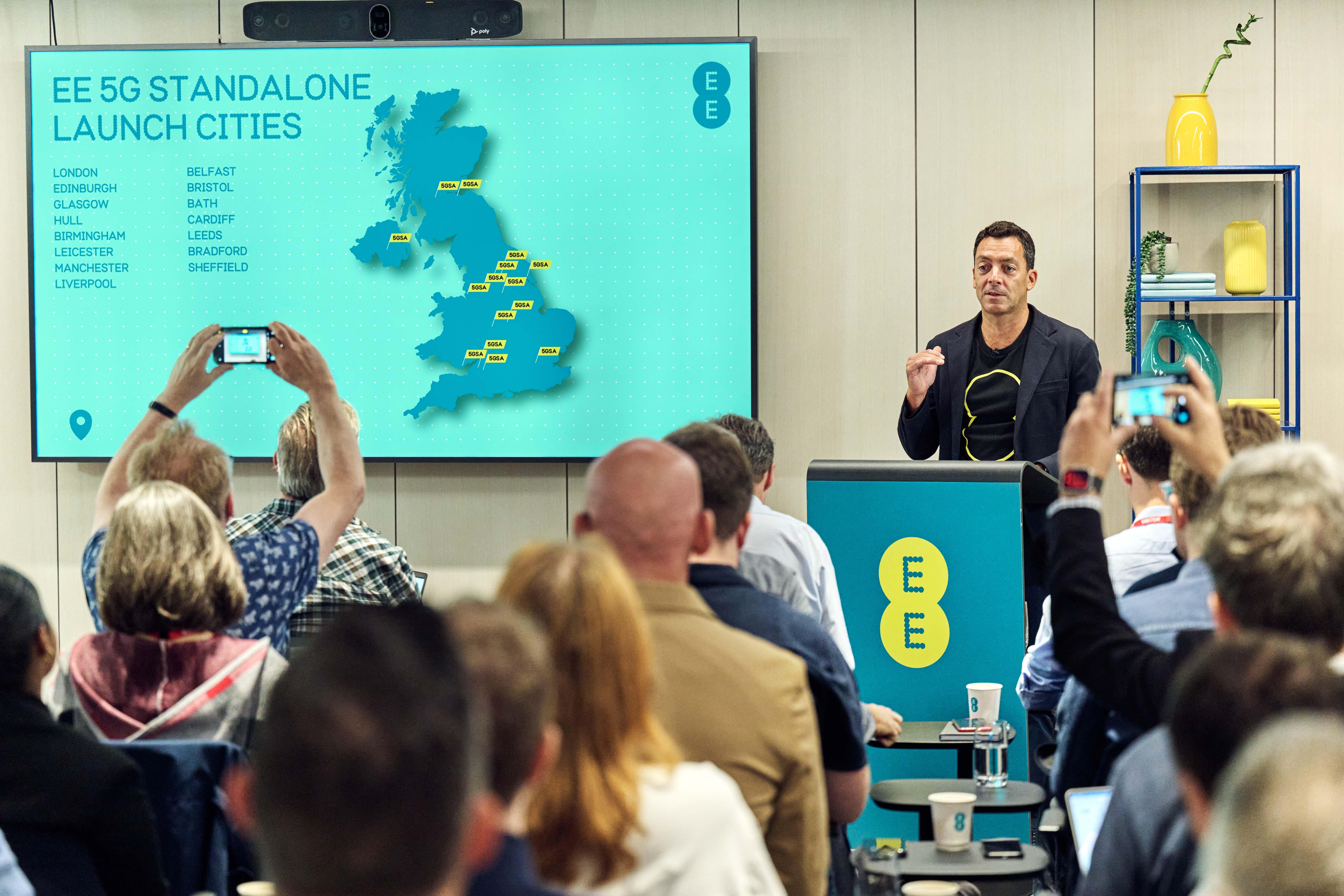 EE LAUNCHES GAME-CHANGING 5G STANDALONE NETWORK AND NEXT-GEN WI-FI 7 ...