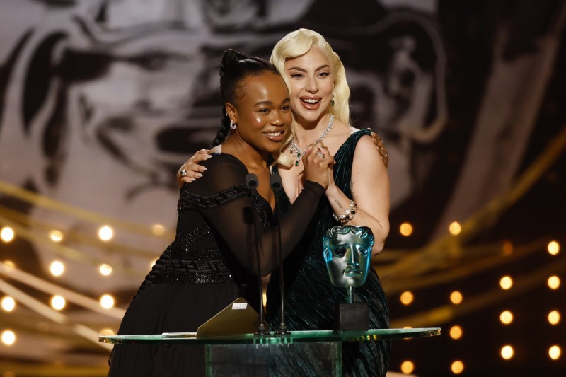 BRITISH PUBLIC CROWNS LASHANA LYNCH WINNER OF THE EE RISING STAR AWARD ...