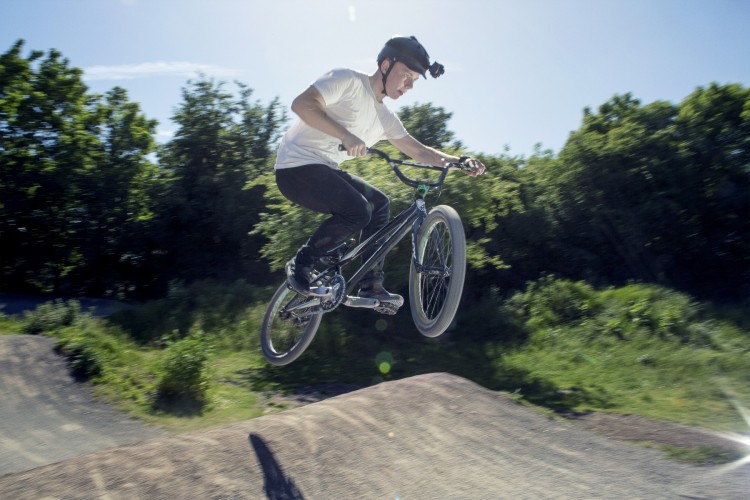 EE unveils the world’s first 4G action camera and new connected strategy