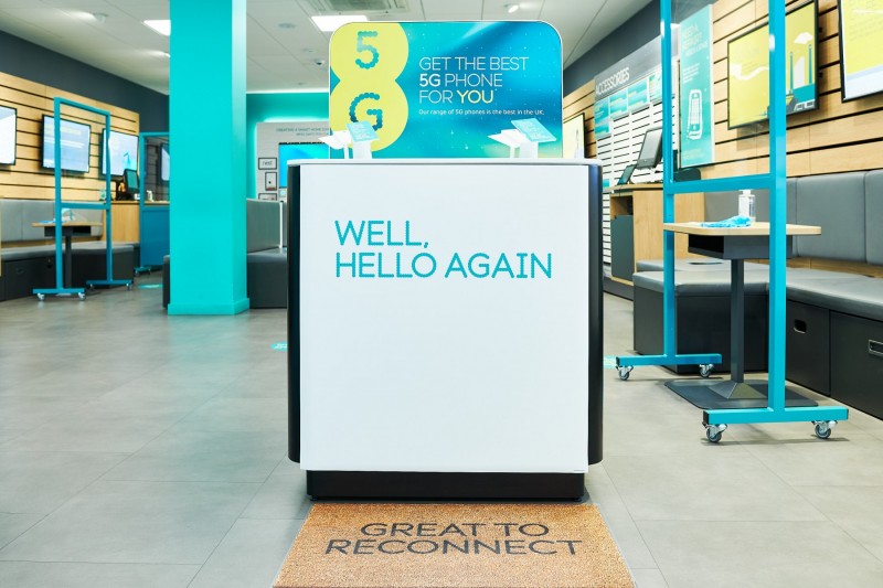 EE stores to remain open for longer to meet surge in demand for face-to ...