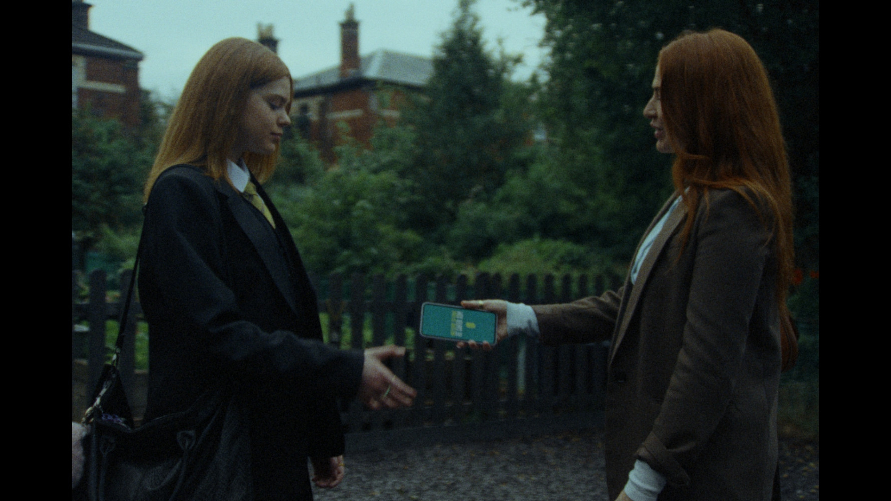 EE LAUNCHES NEW SAFER SIMS CAMPAIGN TO SUPPORT PARENTS GETTING THEIR ...