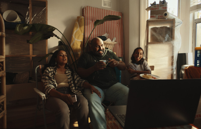 BROADBAND MADE FOR YOU: POWER OF EE HOME BROADBAND SHOWCASED IN NEW ...