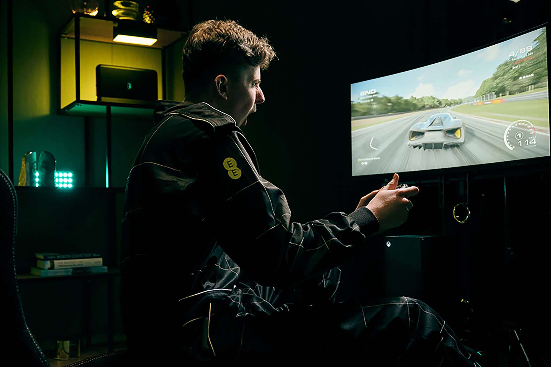 SPEEDRUNNERS, ASSEMBLE! EE UNITES THE UK’S FASTEST BEDROOM GAMERS TO ...