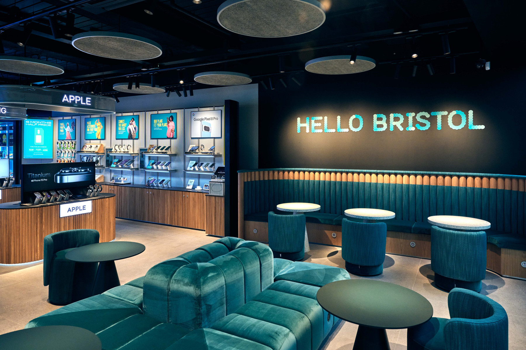 EE OPENS NEW BRISTOL EXPERIENCE STORE IN CABOT CIRCUS WITH EX-ENGLAND ...