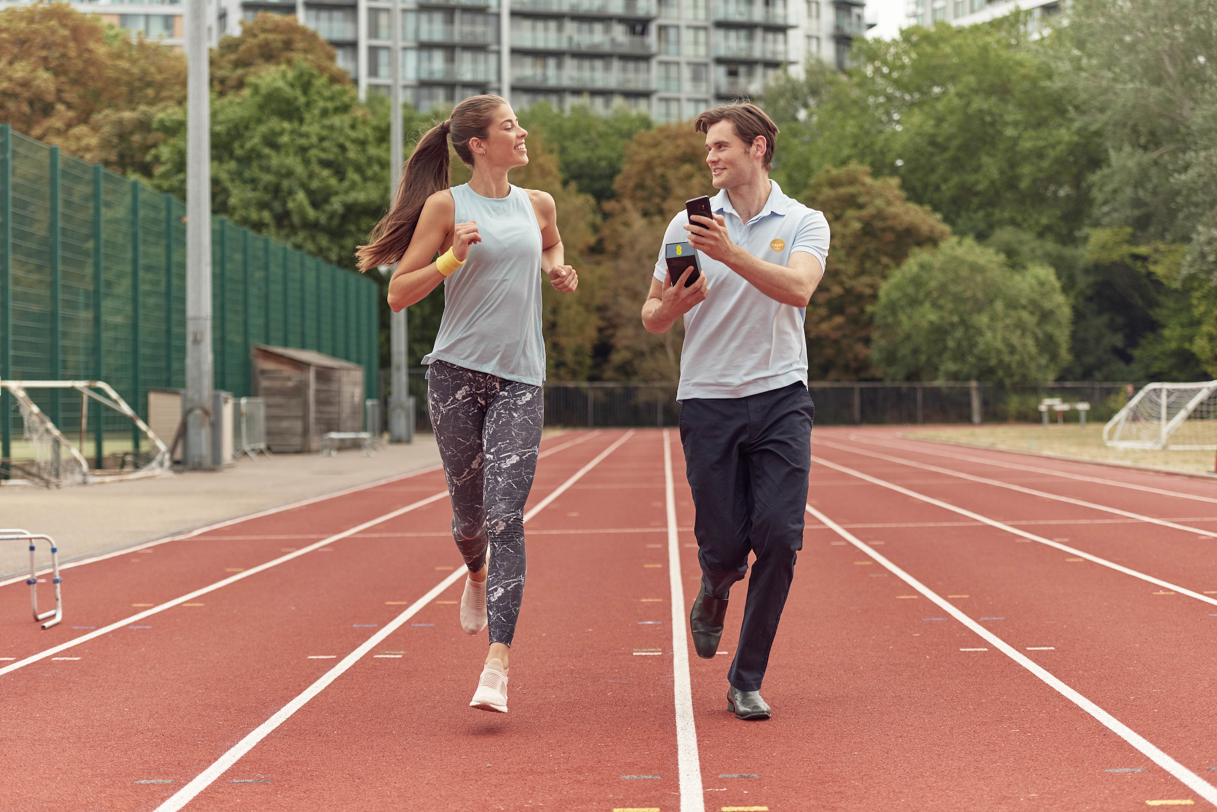 EE Rolls Out Superfast Delivery Service with Expert Set Up Service to ...