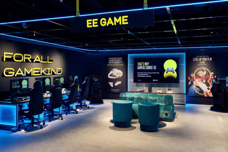 EE OPENS SECOND EXPERIENCE STORE IN MANCHESTER, THE UK’S MOST PLUGGED ...