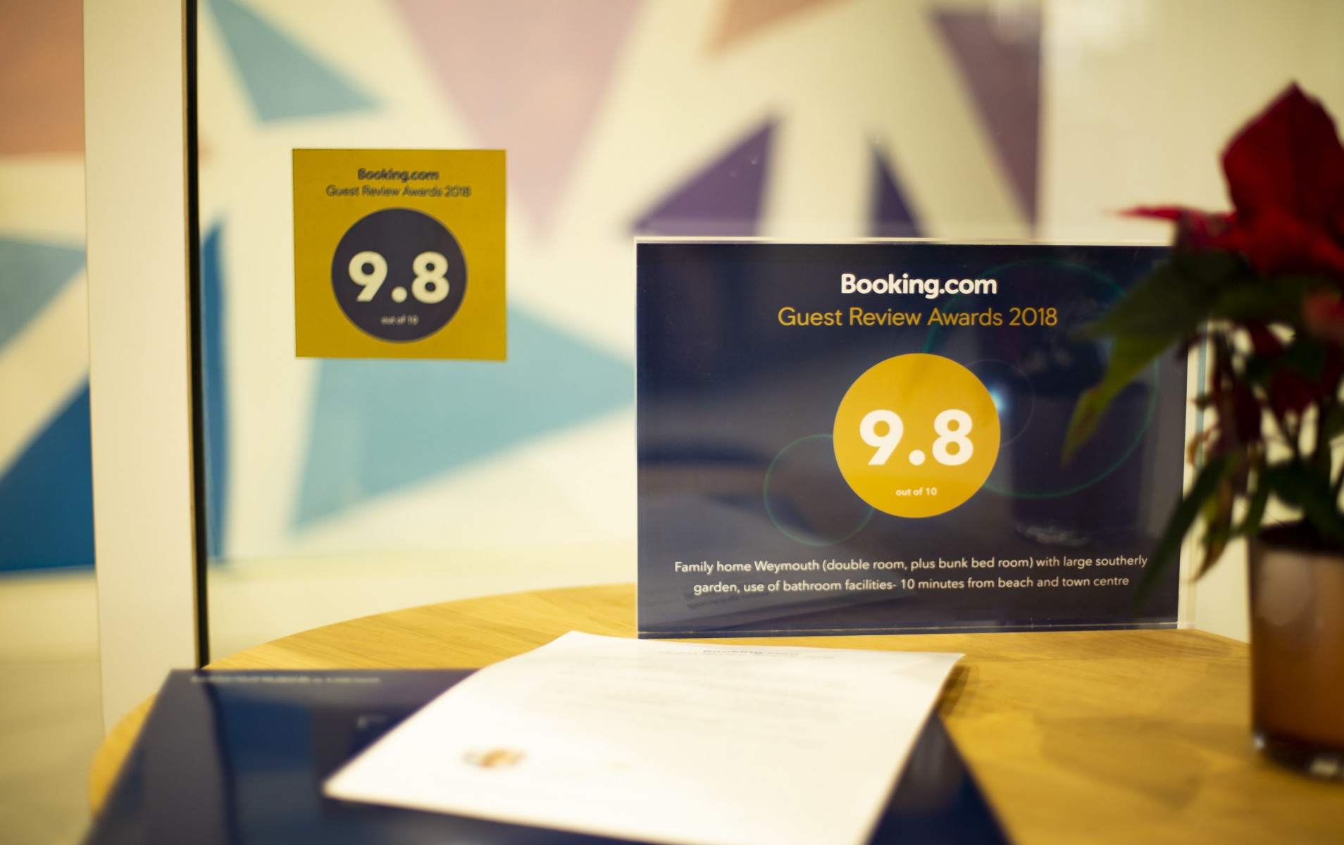 ブッキング・ドットコム、 クチコミが高評価の宿泊施設に贈られる 「Guest Review Award 2018」を発表