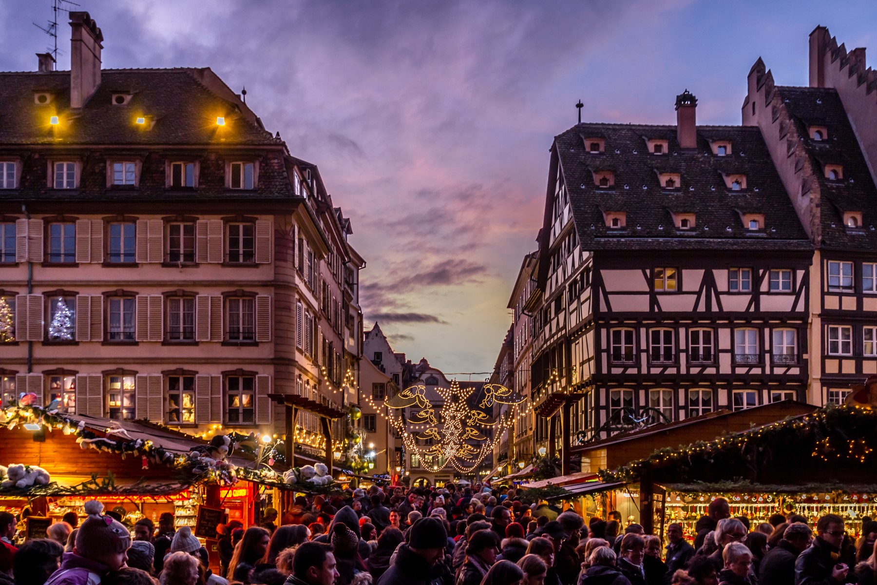 Seasonal Celebrations from Sydney to Strasbourg: Booking.com Reveals ...